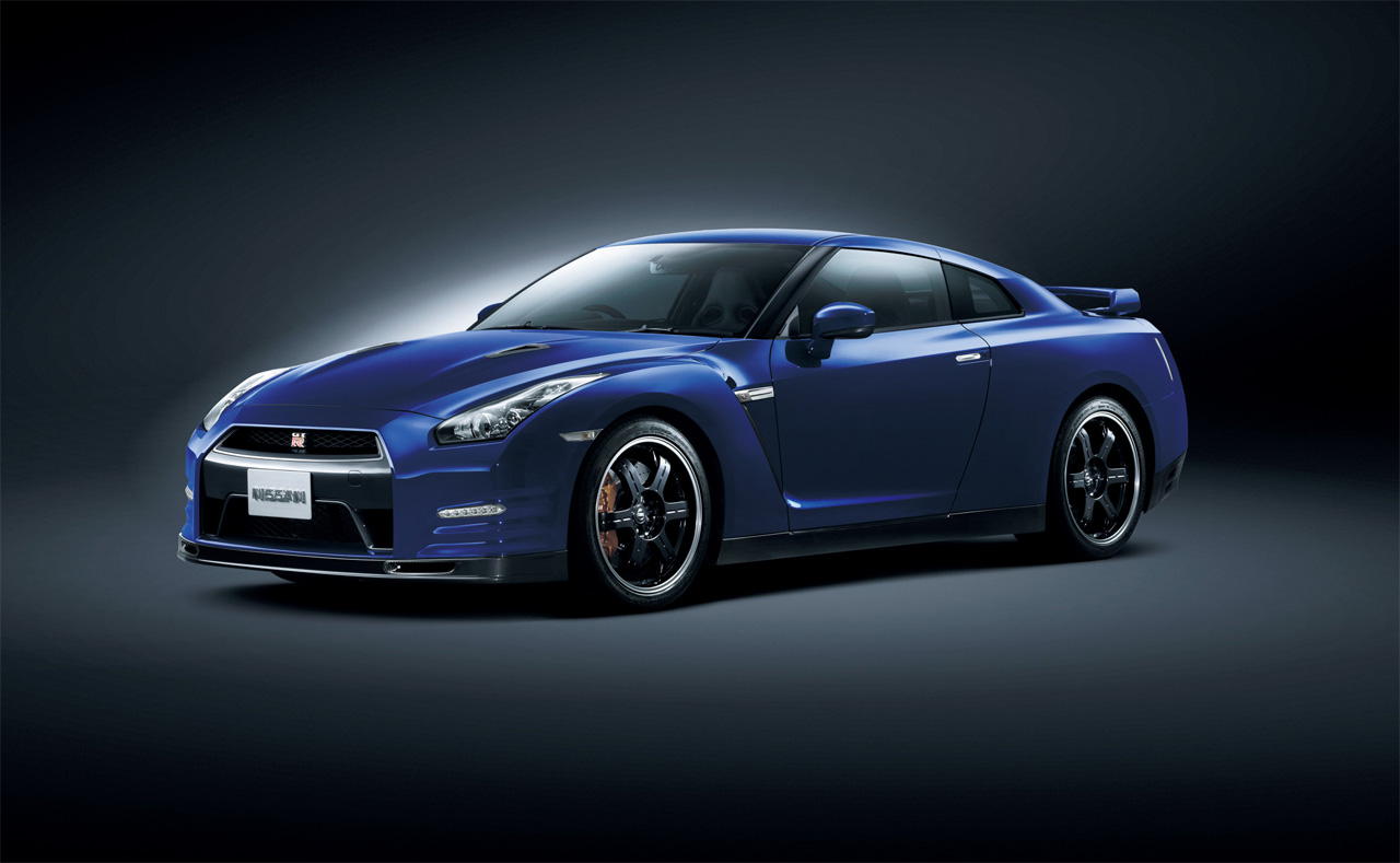 gt-r_001 画像｜エンジンの出力、燃費性能を向上 | clicccar.com