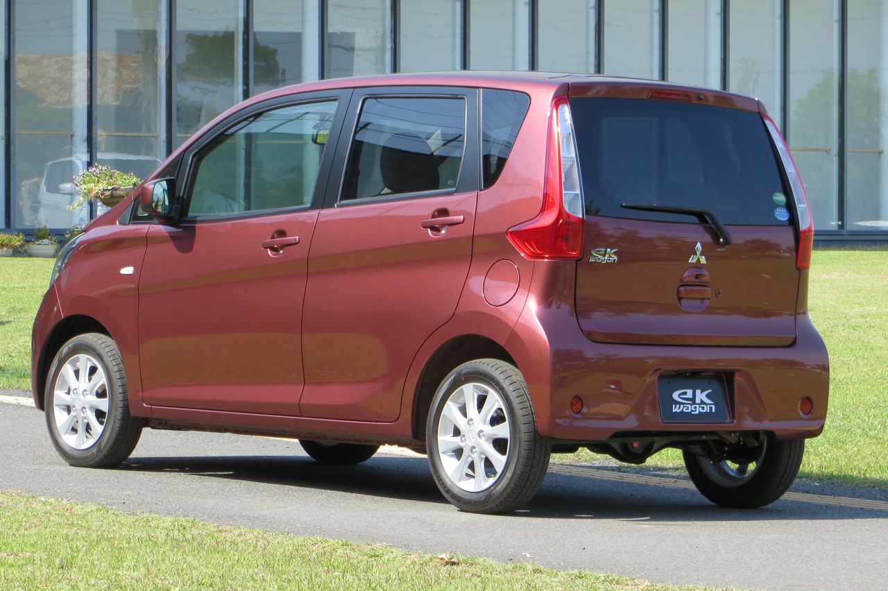 荳芽廠eK_38 画像｜三菱「eKワゴン／eKカスタム」クラストップの燃費29.2km/Lで登場 | clicccar.com
