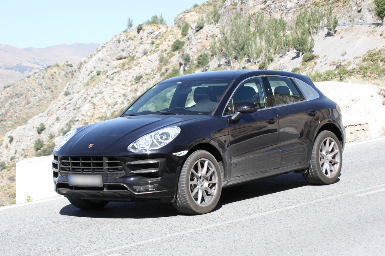 IMG_6262 画像｜ベイビーカイエンことポルシェ「マカン」のインパネ独占公開! | clicccar.com