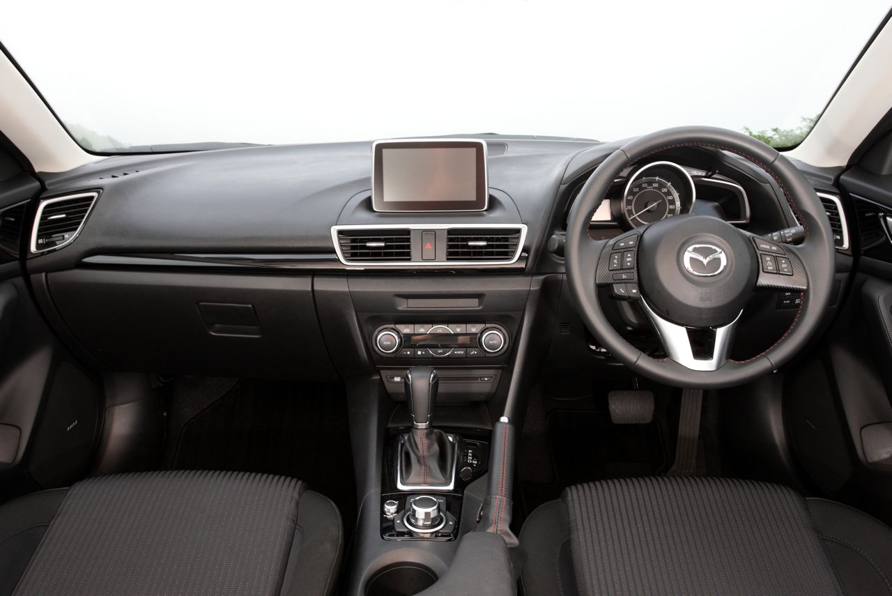 mazda_axela_103 画像｜新型マツダアクセラの走りの良さは、アテンザよりむしろ上と感じたワケは？ | clicccar.com