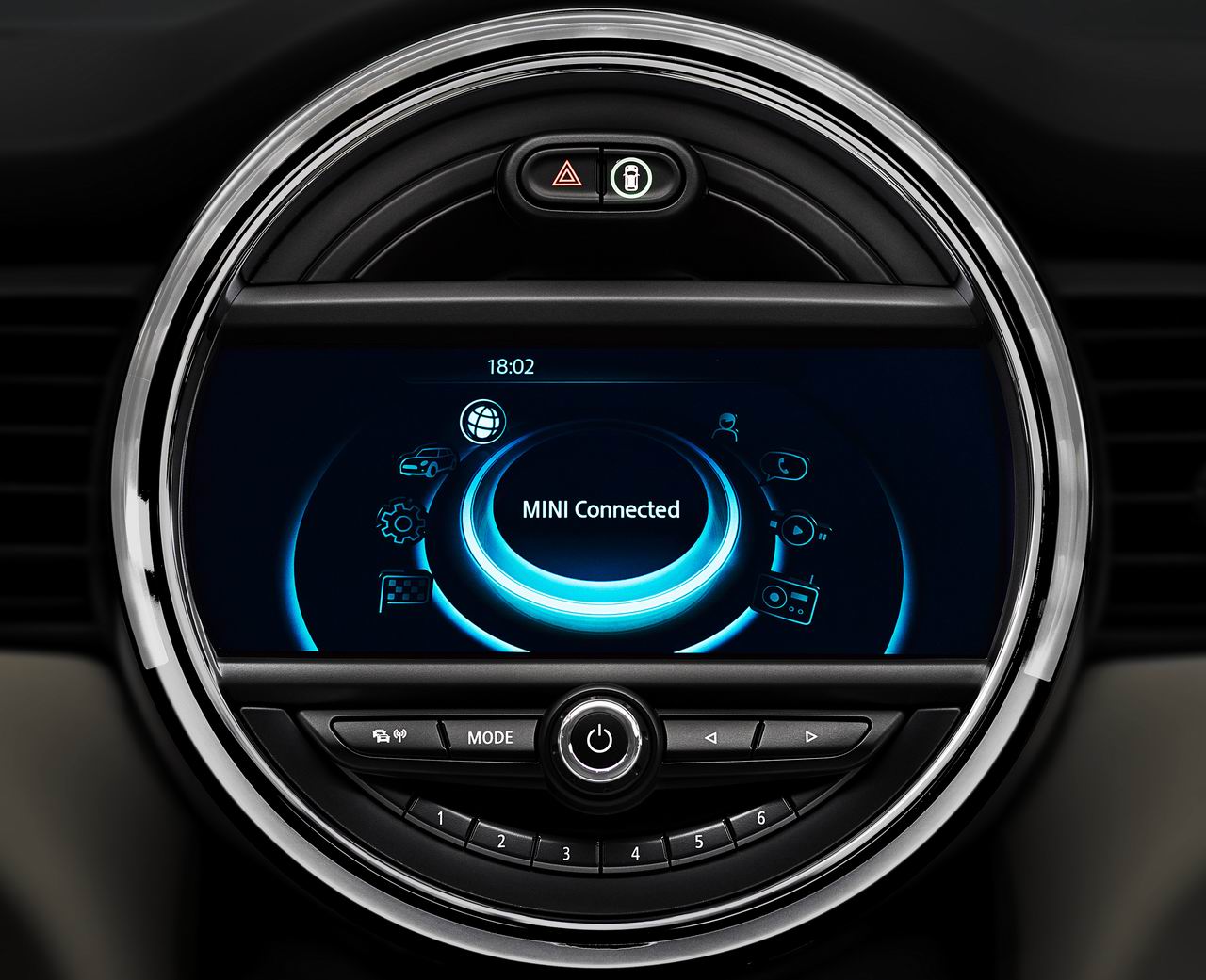 new_MINI_driver_assist1407 画像｜新型BMWミニのドライバーアシスト装備が判明 | clicccar.com