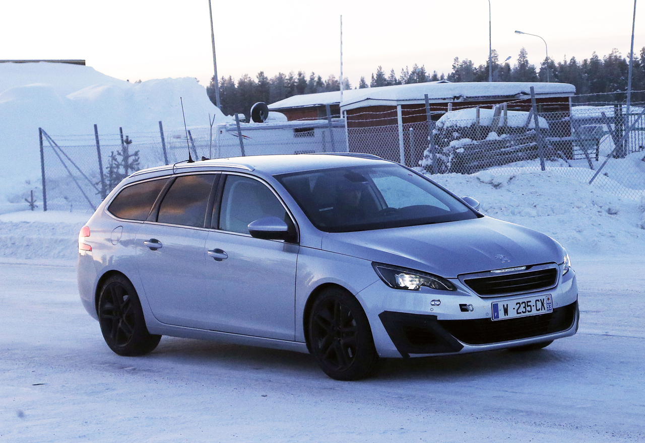 Peugeot 308 SW GTI 3 画像｜220馬力のプジョー308SW GTIをスクープ! | clicccar.com