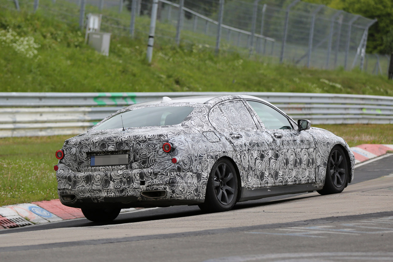 4D4_0518-3384359181-O 画像｜BMW新型7シリーズの室内完全スクープ公開! | clicccar.com