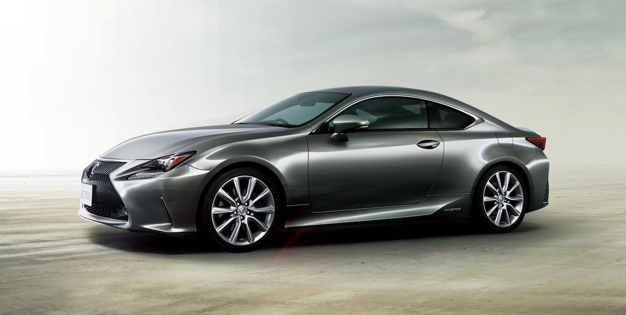 LEXUS_RC_11 画像｜レクサス「RC」画像ギャラリー ー 大型スピンドルグリルと張り出したリヤフェンダー！ | clicccar.com