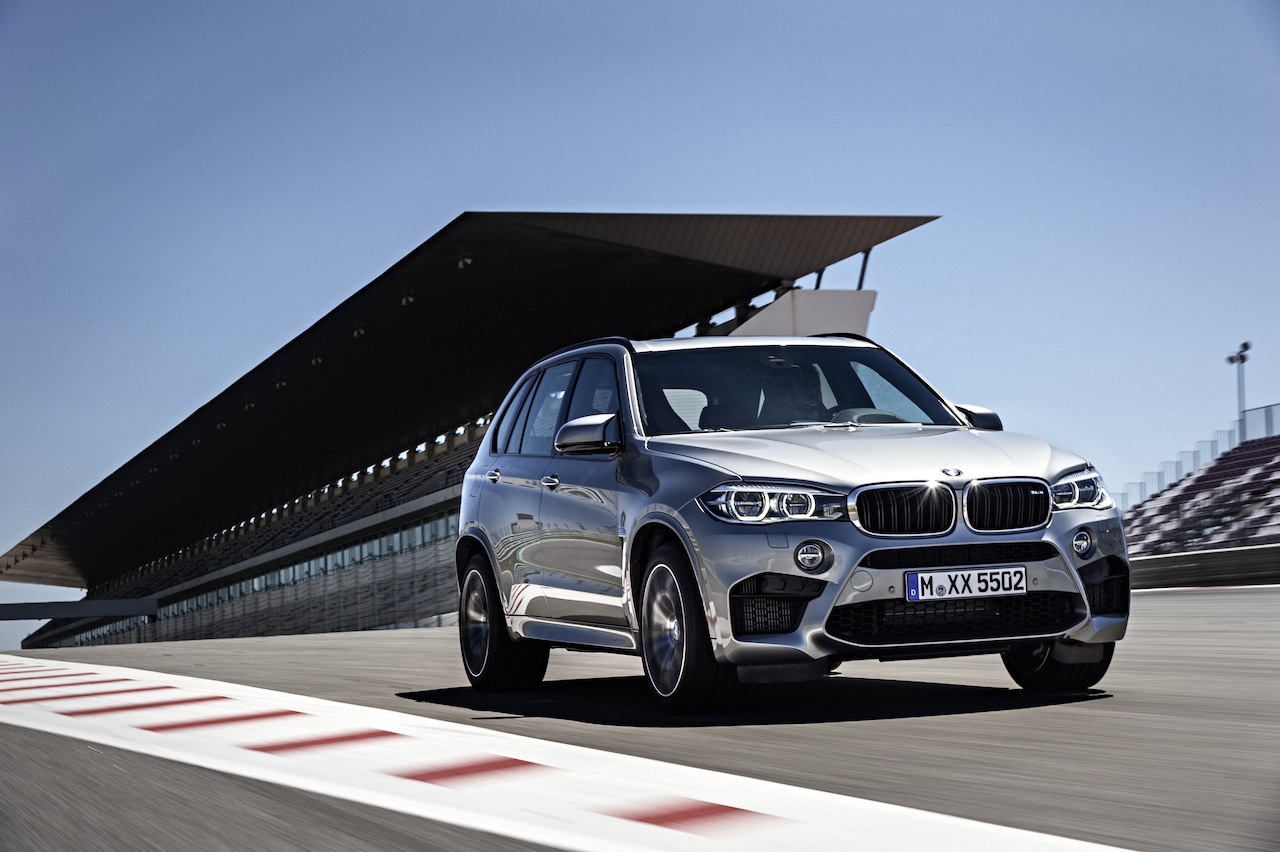 BMW_X5_M_X6_M_03 画像｜並のスポーツカーを蹴散らす575ps/750Nm！BMW X5 M、BMW X6 Mがフルモデルチェンジ | clicccar.com