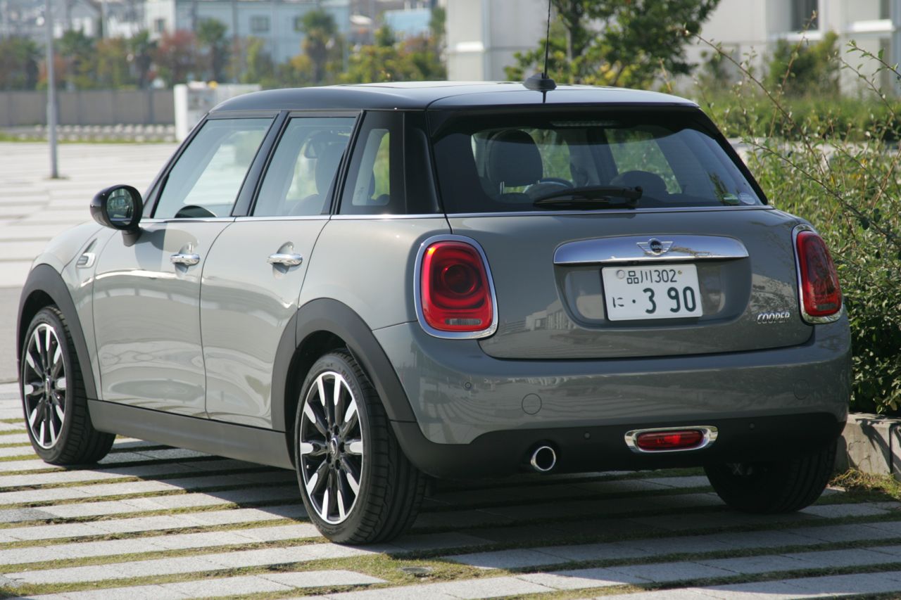 MINI_5DOORS_20 画像｜MINI 5ドアはやっぱりミニなのか？ | clicccar.com