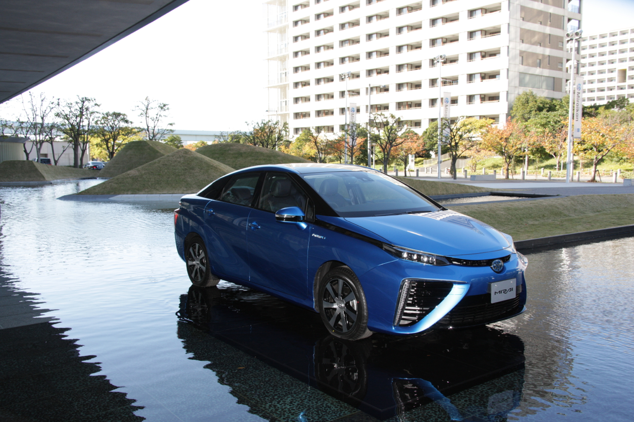 MIRAI_03 画像｜トヨタ・MIRAIが事前受注400台超で増産体制へ？ | clicccar.com