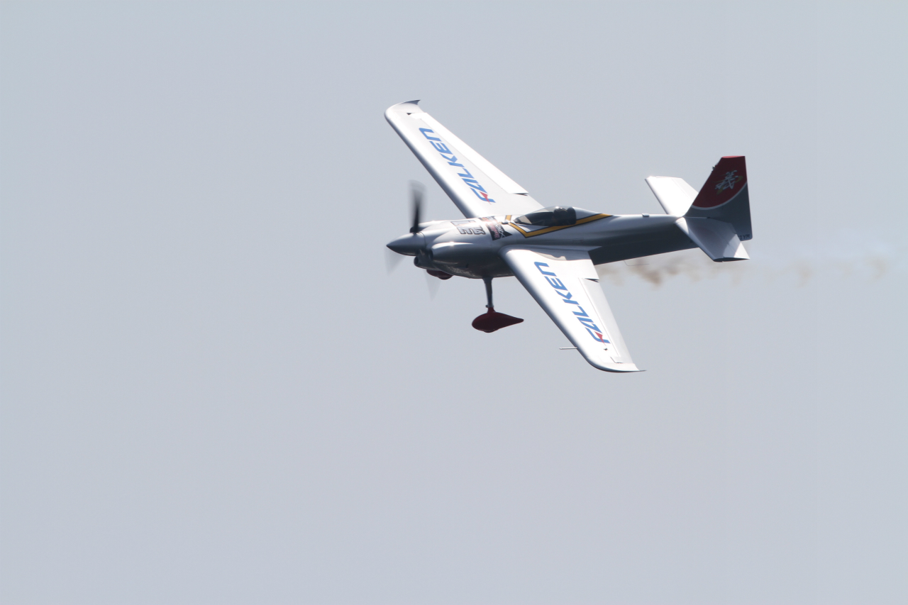 MUR14 画像｜【レッドブル・エアレース千葉】決勝、室屋コースレコードで緒戦突破も… | clicccar.com