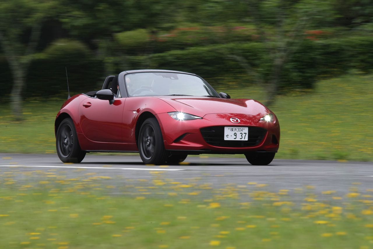 ND Roadster_46 画像｜写真で見る新型ロードスターNDと初代NAの違い【外観編】 | clicccar.com