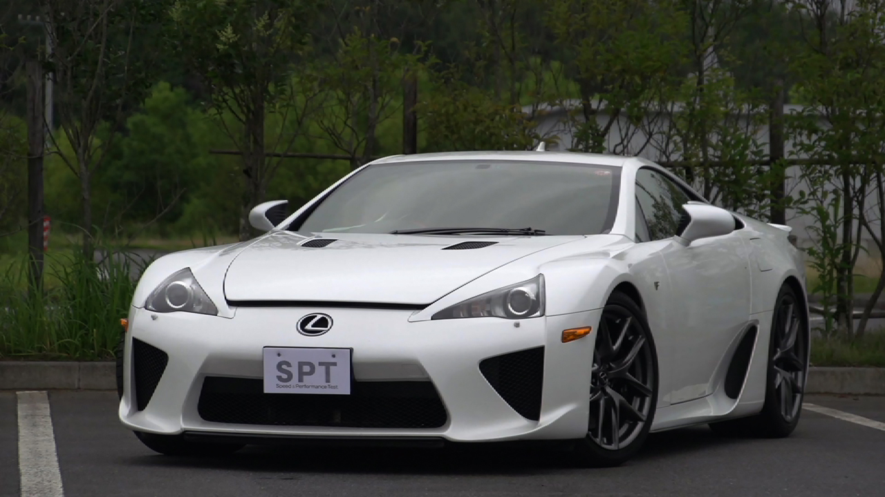 lfa 画像｜国内最高速対決が実現! レクサスLFAとGT-R NISMO速いのはどっち!? | clicccar.com