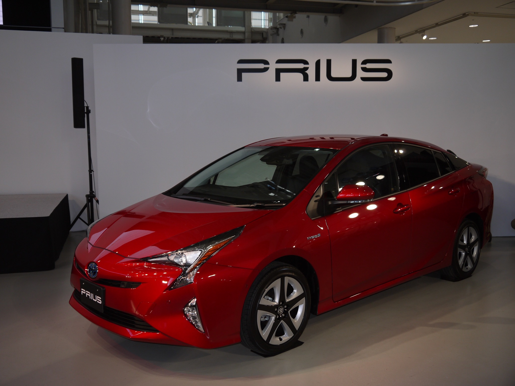 PRIUS_11 画像｜新型プリウスの納期は？ 受注台数は？ | clicccar.com