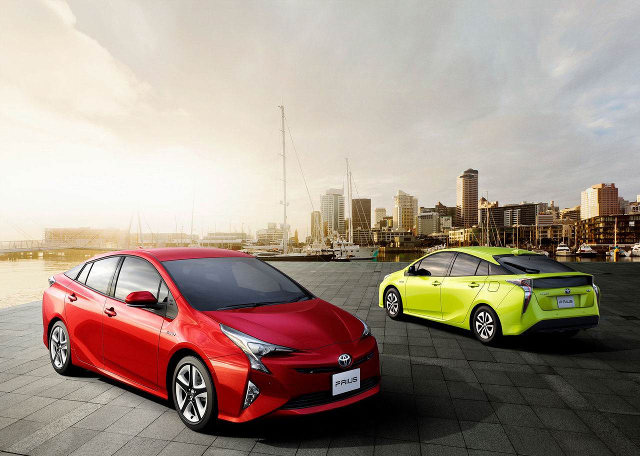 PRIUS_13_s 画像｜2万台超えのトヨタ・プリウスが2016年1月新車販売月間トップ | clicccar.com