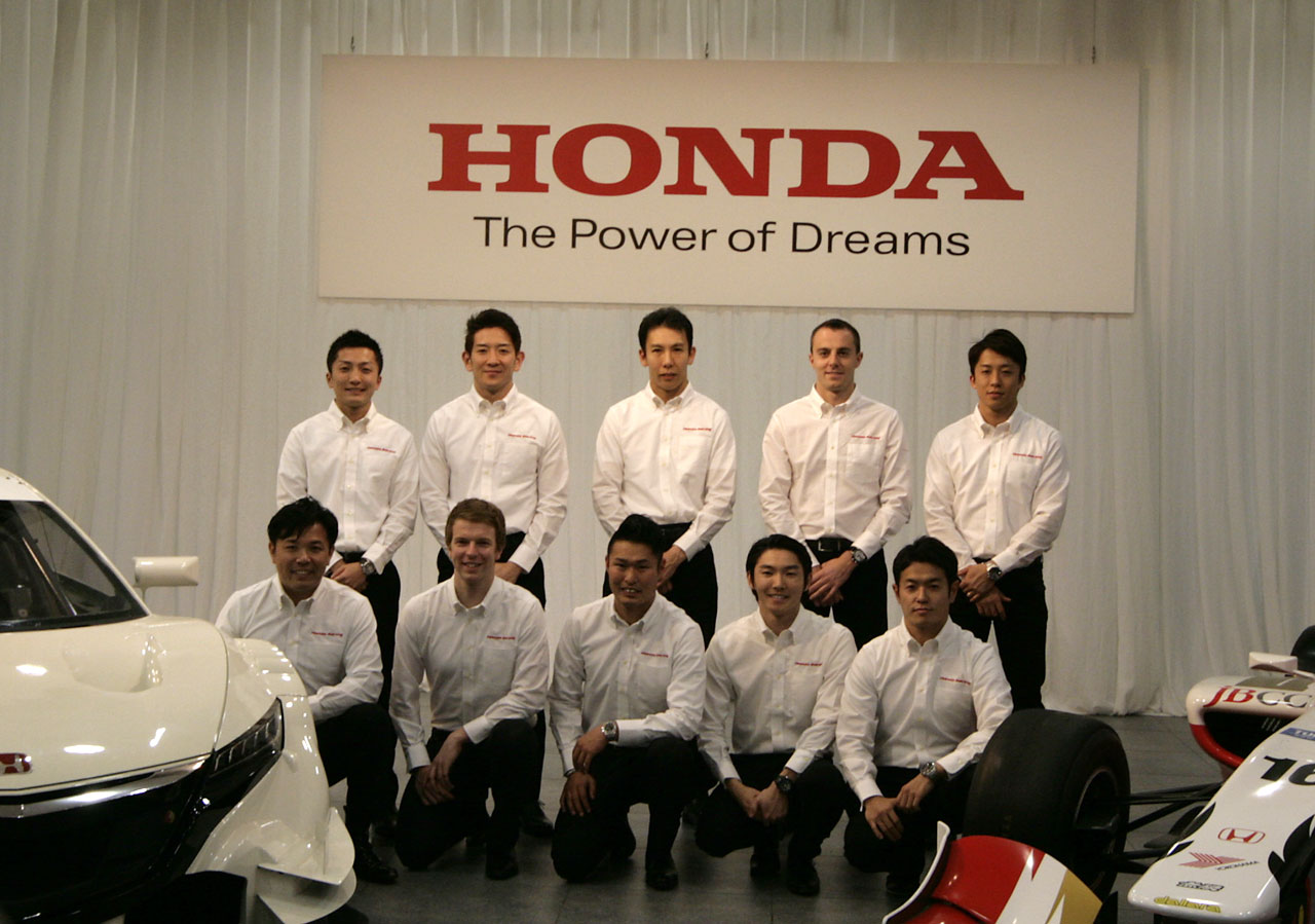 honda_racing_driver 画像｜ホンダが国内モータースポーツ体制を発表。ハイブリッドレーシングが消滅 | clicccar.com
