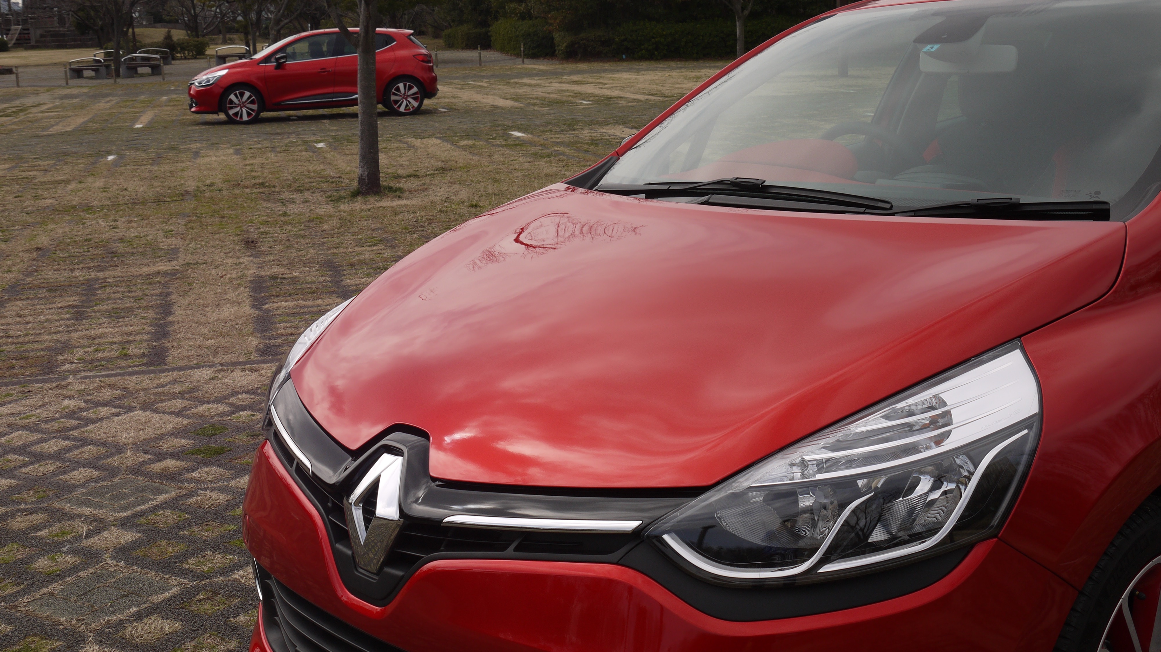 Renault_LUTECIA_12 画像｜ルノー・ルーテシアがエンジン特性とトランスミッションを改良して加速力をアップ ...