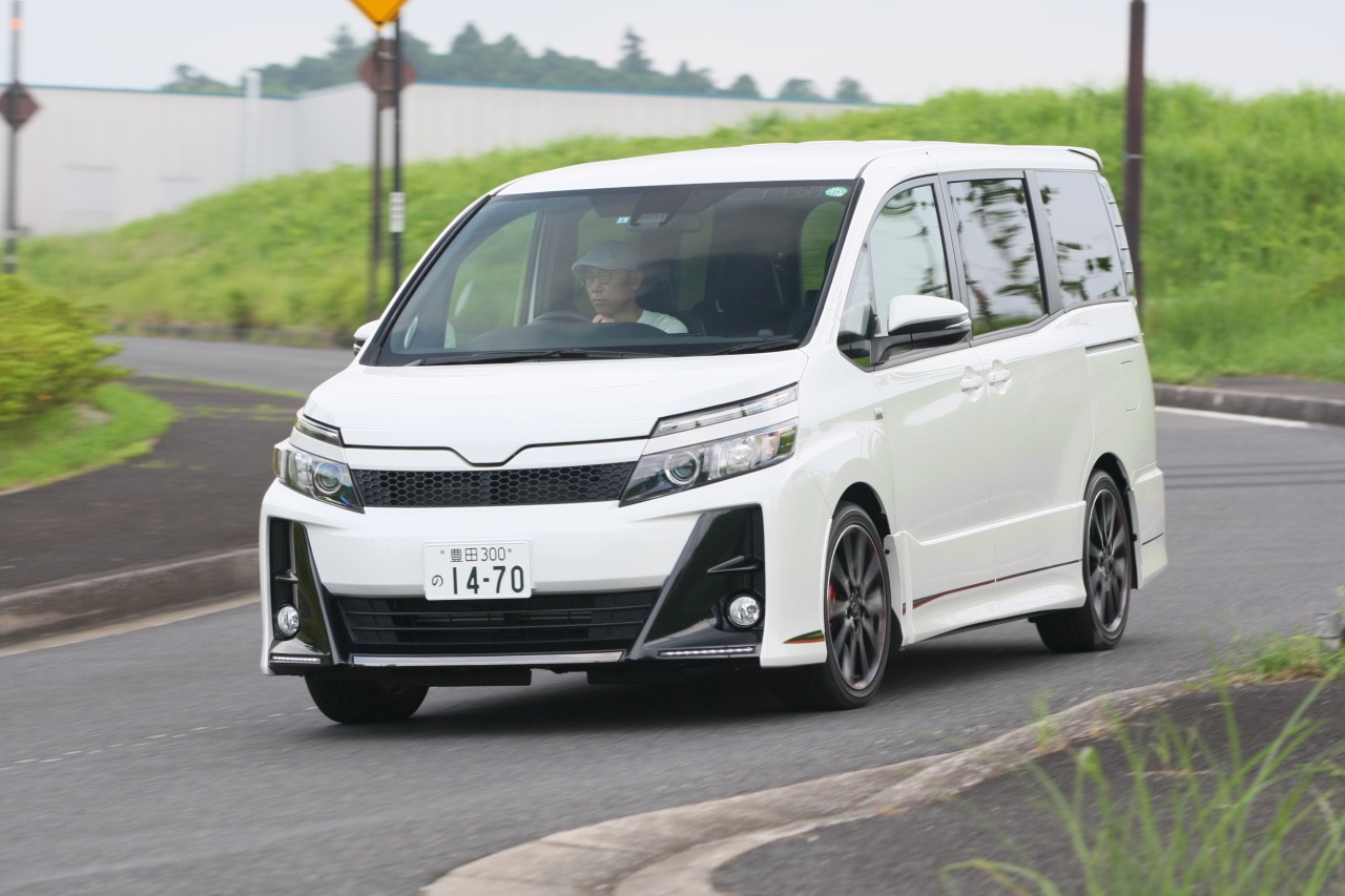 20160701Toyota Gs VOXY003 画像｜進化した最新G’sスタイル ─ トヨタ「ヴォクシー／ノア G’s」 画像ギャラリー ...