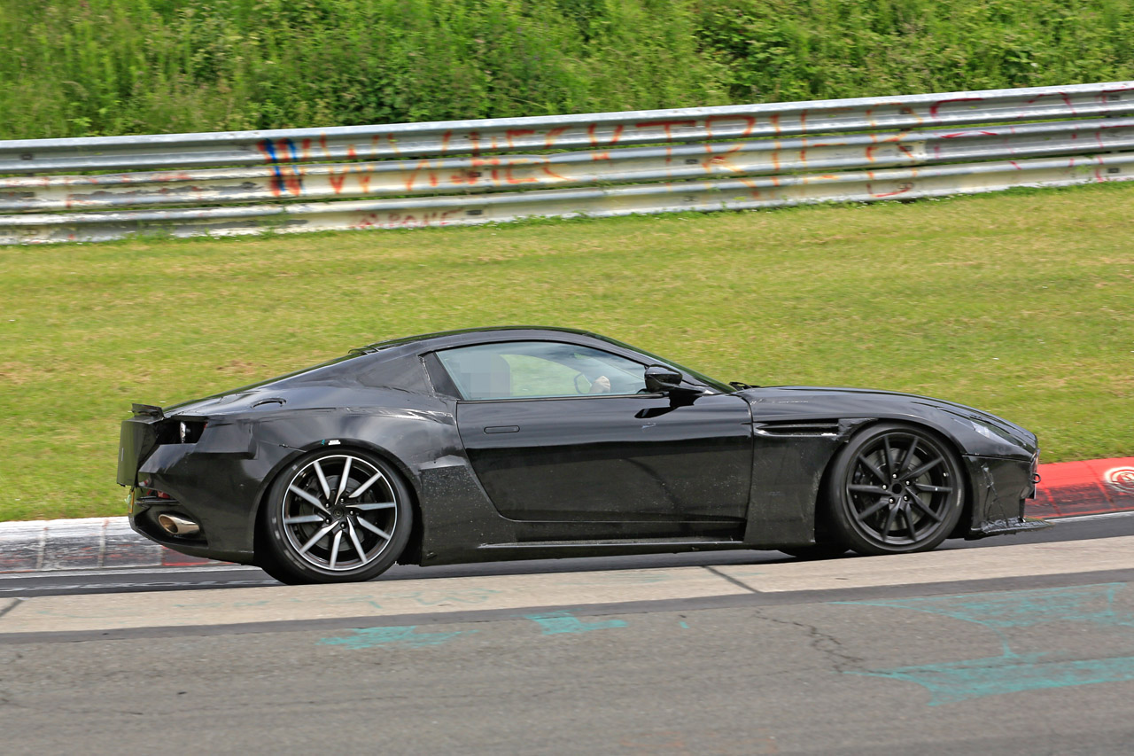 Aston Martin Vantage 009 画像｜アストンマーティン・ヴァンテージ次期型、AMG製V8をニュルで試す ...
