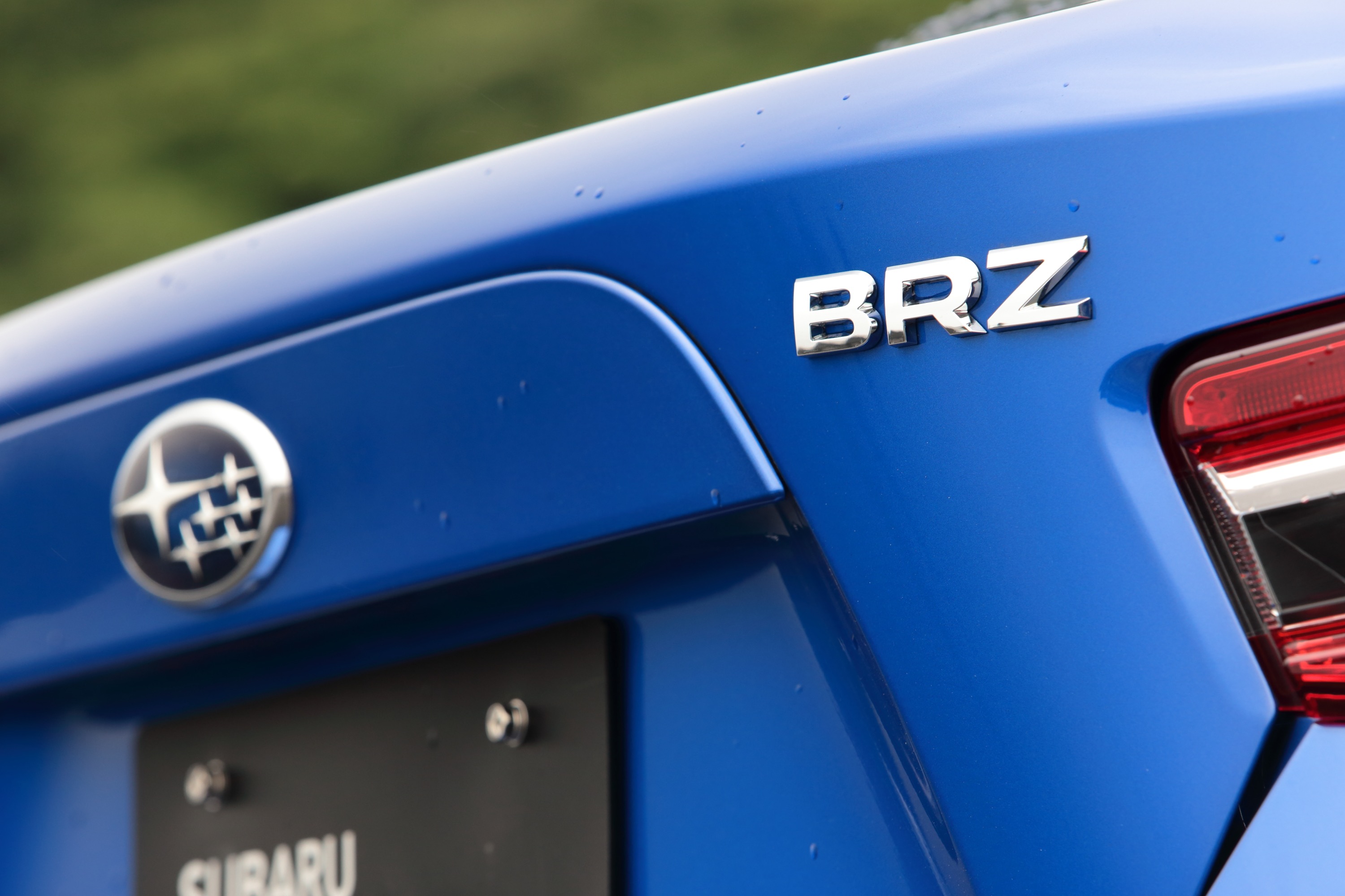 SUBARU_BRZ_14 画像｜最新スバルBRZは「より低くワイドに」をテーマにダイナミックな外観に | clicccar.com