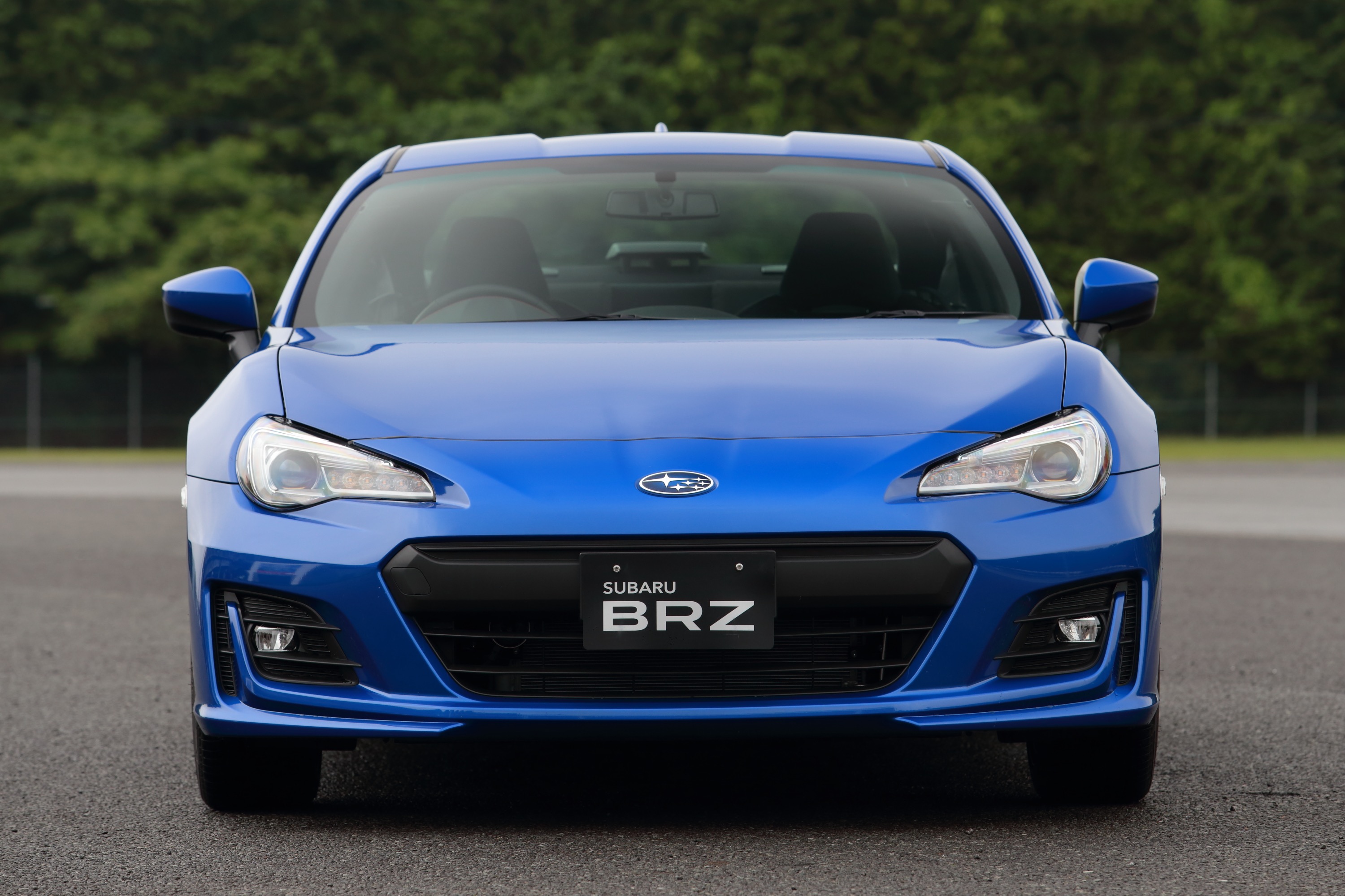 SUBARU_BRZ_23 画像｜最新スバルBRZは「より低くワイドに」をテーマにダイナミックな外観に | clicccar.com