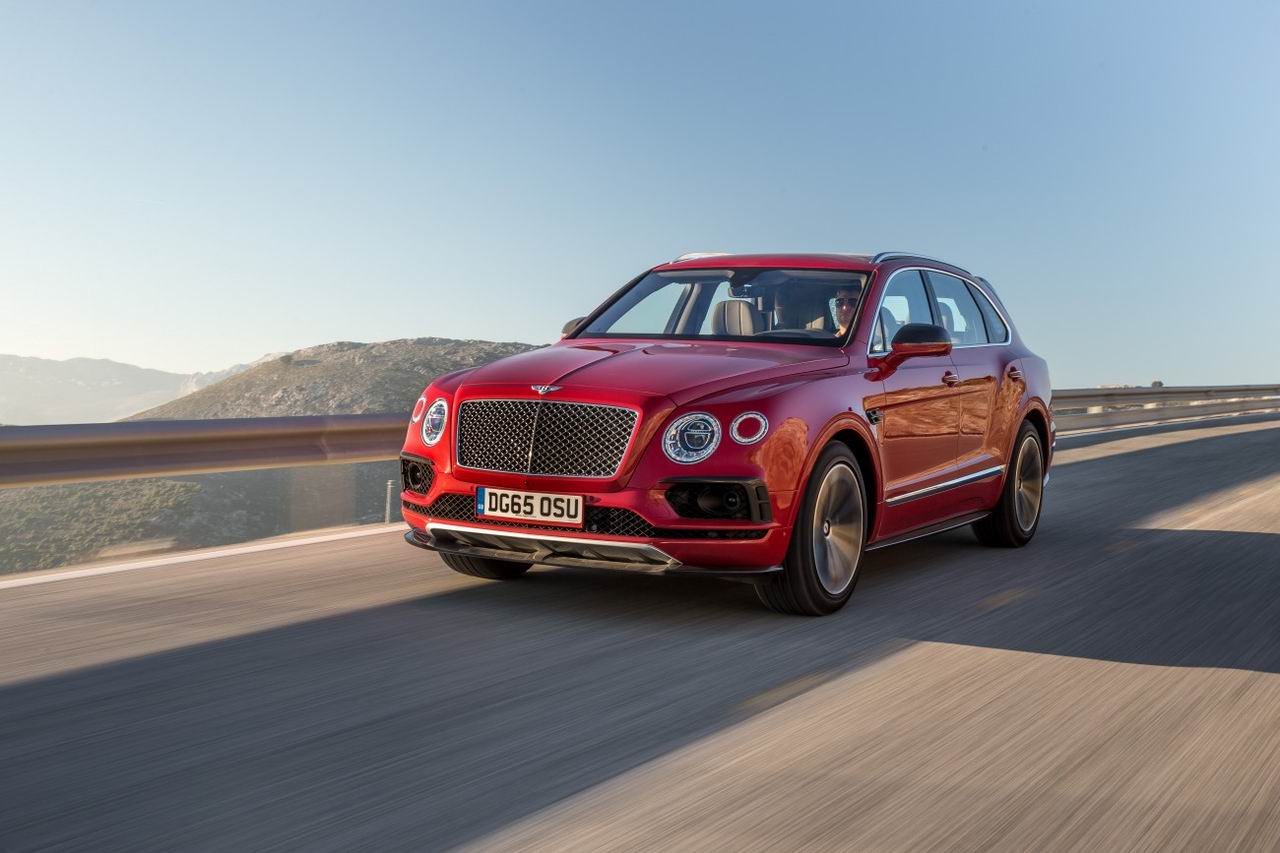 bentayga325dragon-red-8 画像｜世界中で12個の賞に輝いた、ラグジュアリーSUV「ベントレー・ベンテイガ ...