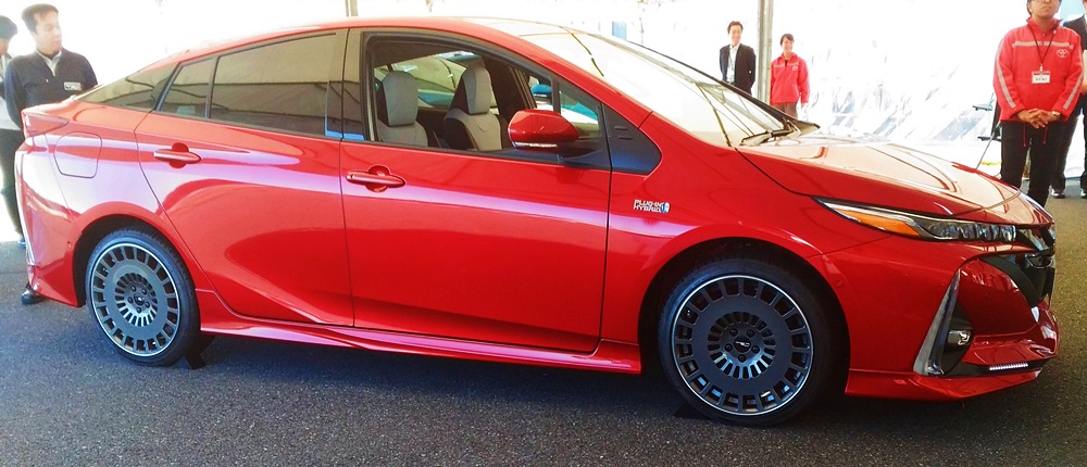 PRIUS_PHV_TRD 画像｜ | clicccar.com