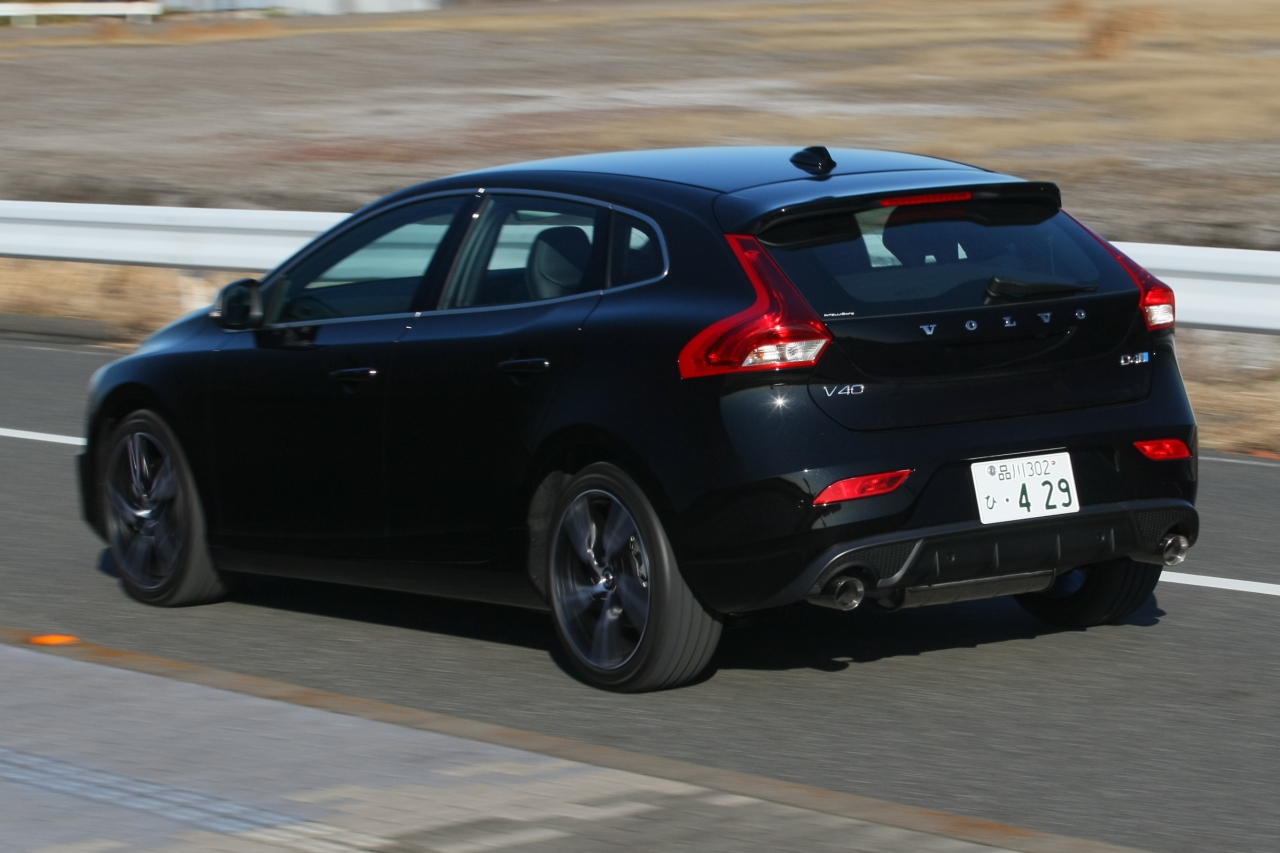 20170110volvo-v40-polestar_028 画像｜ボルボ・V40にポールスターのエッセンスを追加した「D4 R-DESIGN ...