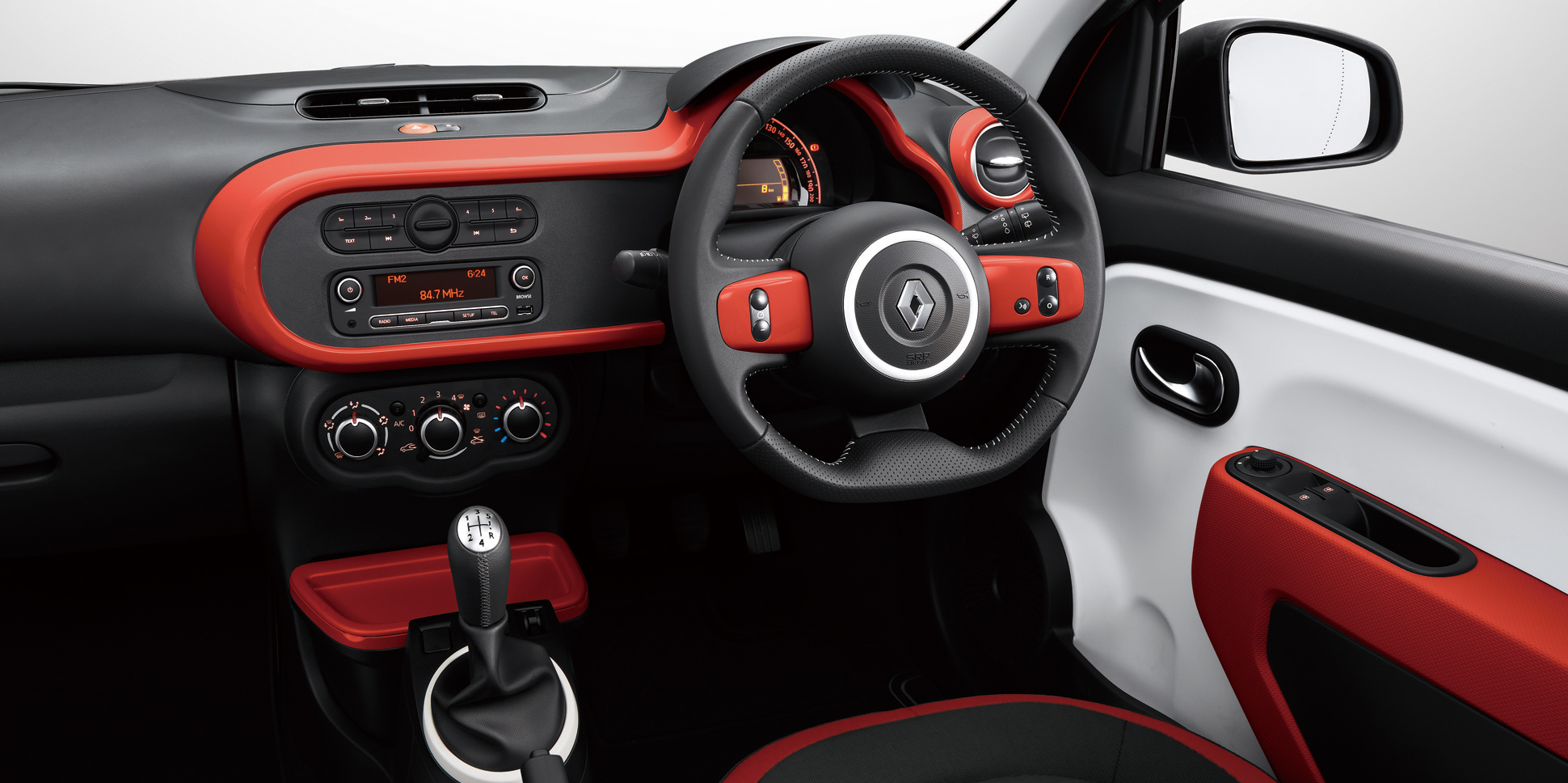 renault_04 画像｜ルノー トゥインゴにリーズナブルな「ゼン」を新設定!! 価格は171万円〜 | clicccar.com