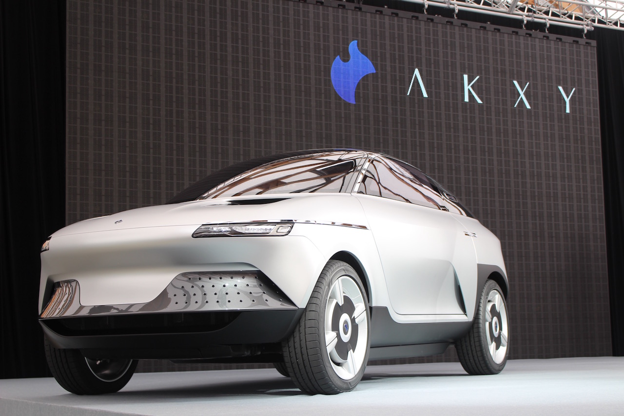 akxy_10 画像｜旭化成が「走るEVコンセプトカー」の「AKXY（アクシー）」を初公開、同社の自動車技術、部品の見本市 ...