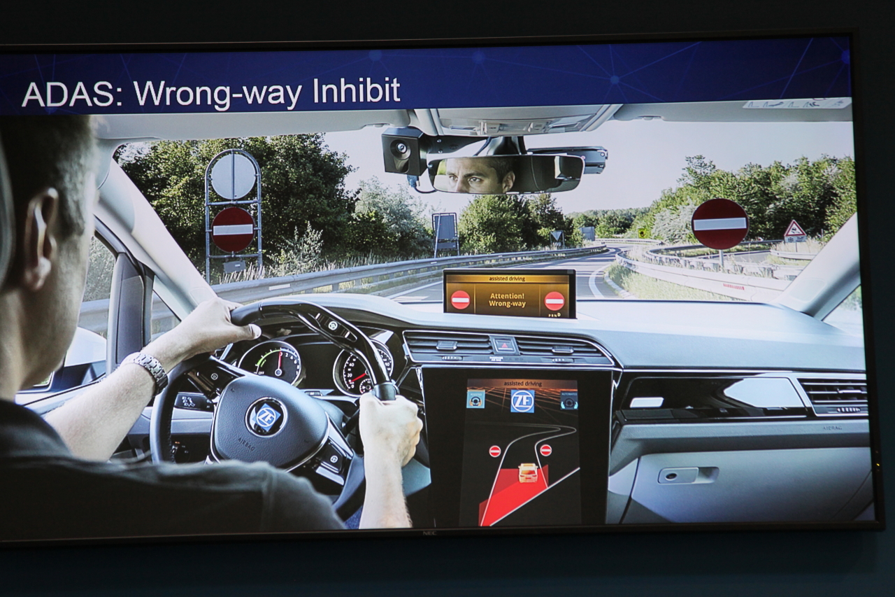 20170622Vision Zero Vehicle_013 画像｜ZFの最新ADAS（先進運転支援システム）搭載車「Vision Zero ...