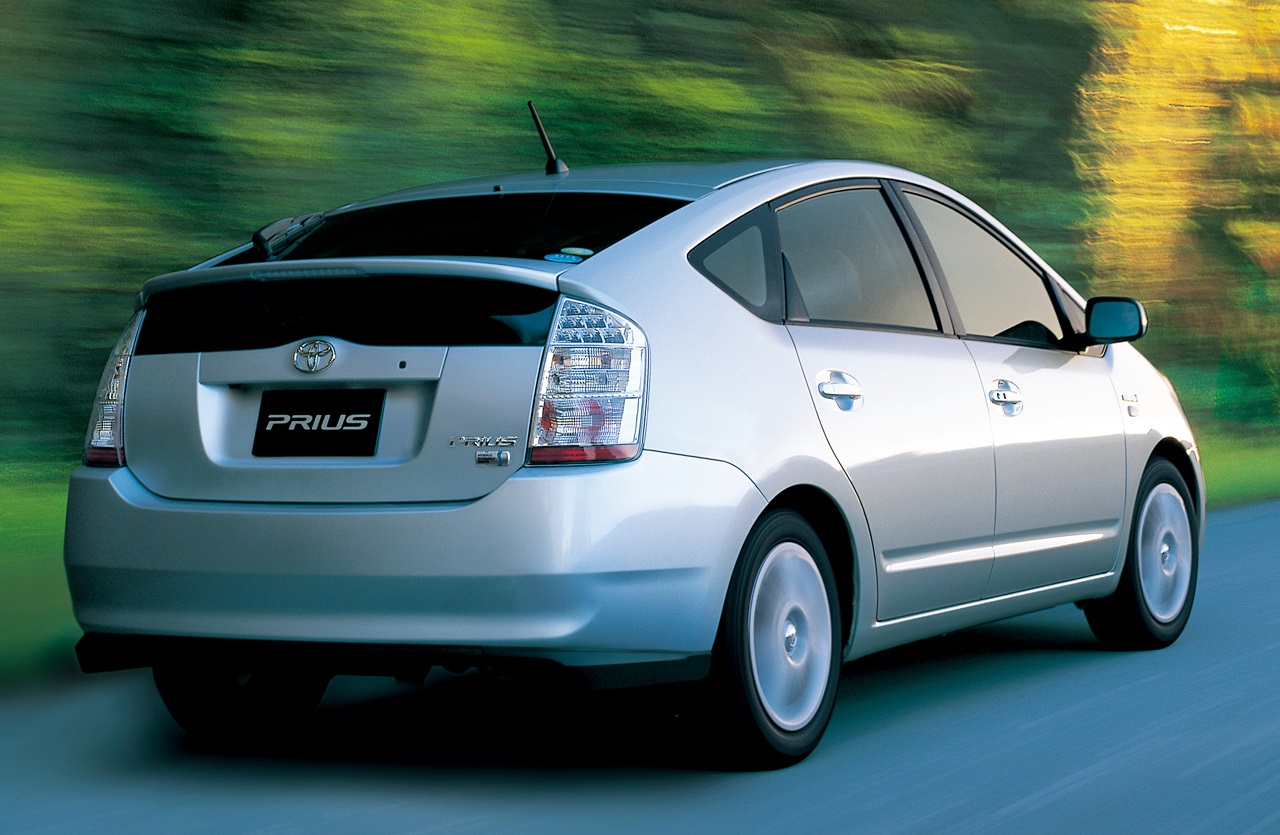 PRIUS_2003 画像｜トヨタ「プリウス」生誕20周年！先進のハイブリッド技術が誕生した経緯は？ | clicccar.com