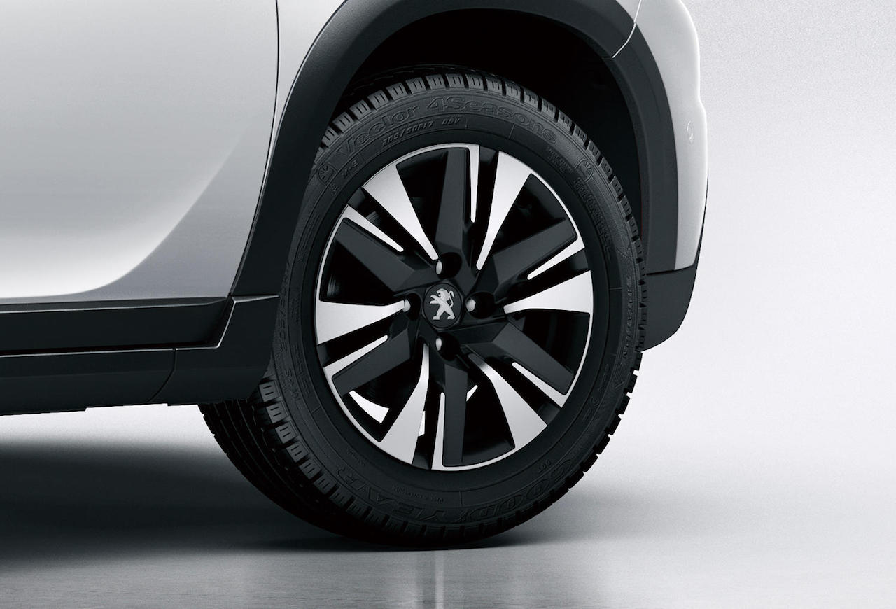 171010_2008_CROSSCITY_10 画像｜【新車】オンロードもオフロードも走りを楽しめる「PEUGEOT 2008 ...