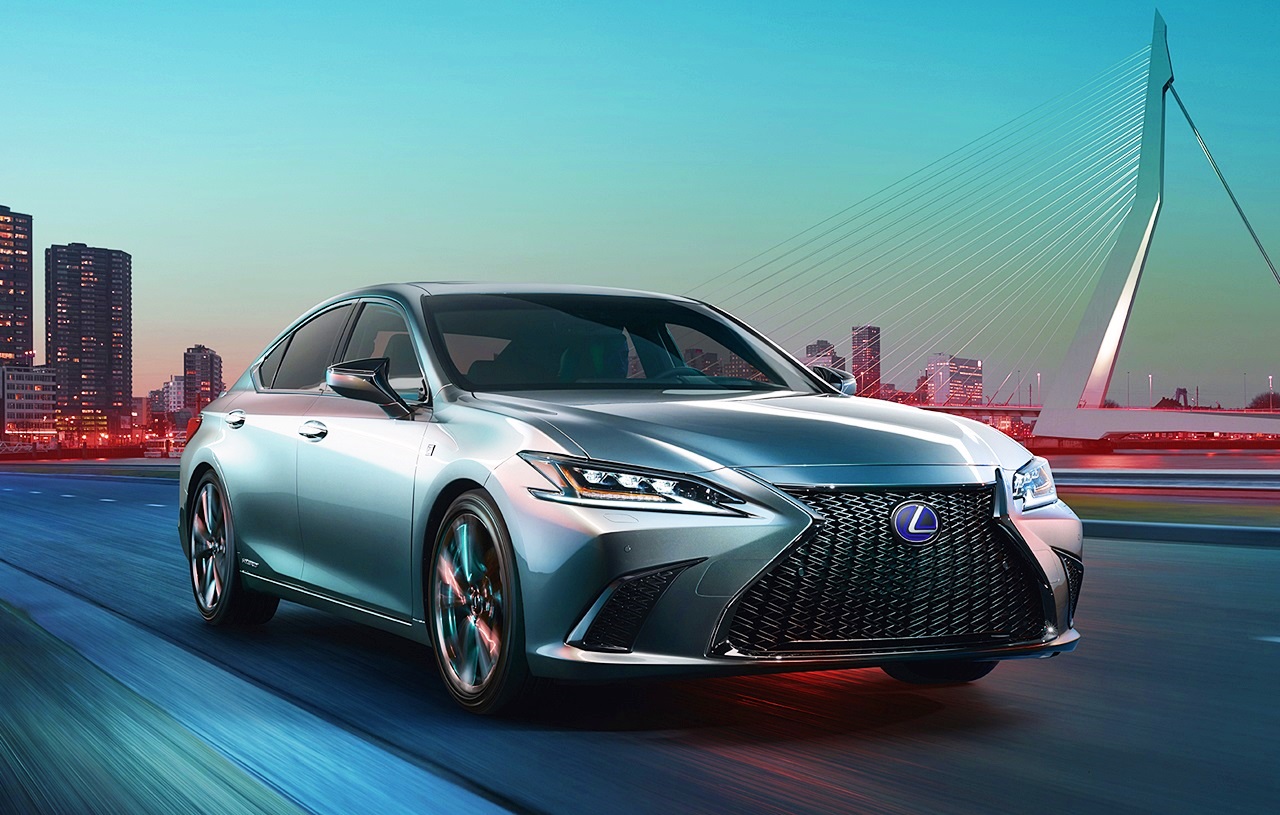 Lexus_ES 画像｜7代目「レクサス ES」、静粛性・走りを一新していよいよ今秋日本導入！ | clicccar.com