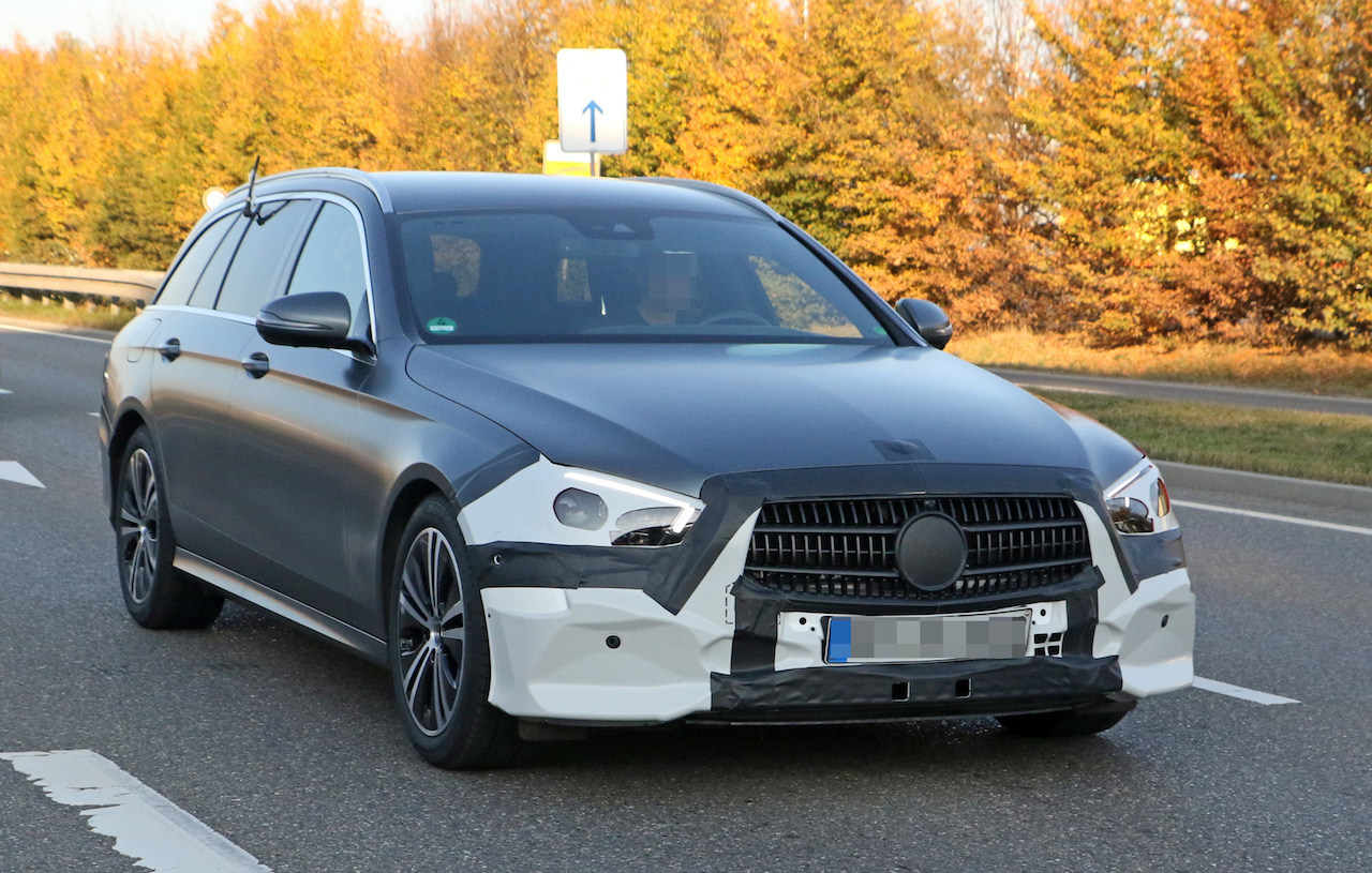 Mercedes E Class Facelift 2 画像｜2019年デビュー！メルセデス・ベンツ Eクラス改良型はAクラスの顔を持ち、362馬力のハイブリッドを新設定 | clicccar.com