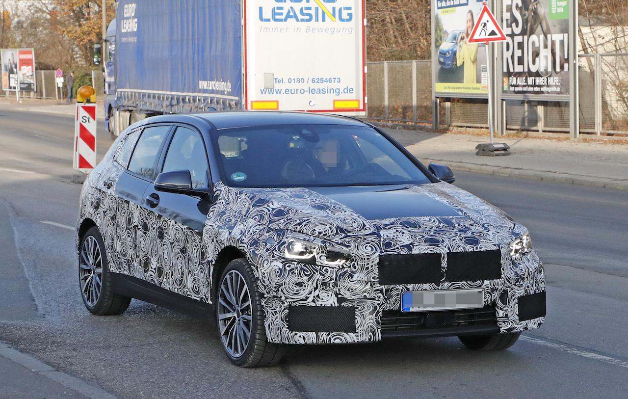 BMW 1 Series 2 画像｜どう進化する？ BMW・1シリーズ次期型は新世代「FAAR」プラットフォーム採用 | clicccar.com