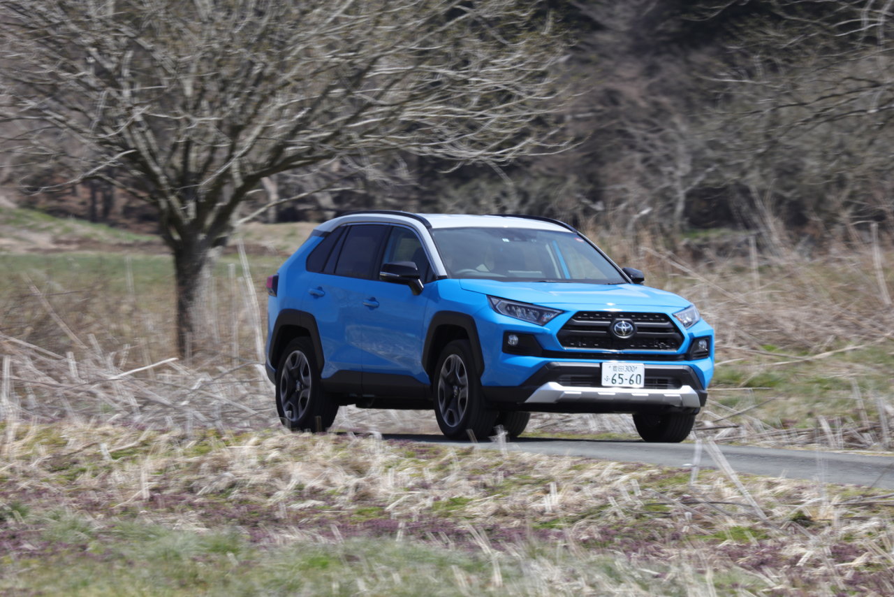 20190405_RAV4_024 画像｜【新型トヨタ・RAV4 デビュー】「ダイナミックフォースエンジン」を積む2.0Lガソリンのオンロード ...