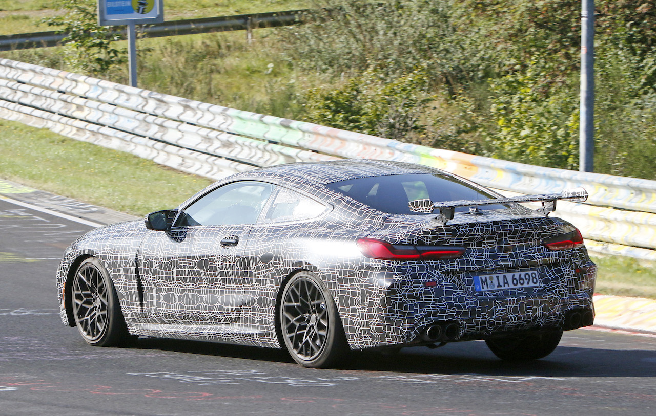 BMW M8 Wing 18 画像｜BMW最強クーペ・M8に新たなトップモデル、700馬力の「クラブスポーツ」が登場!? | clicccar.com