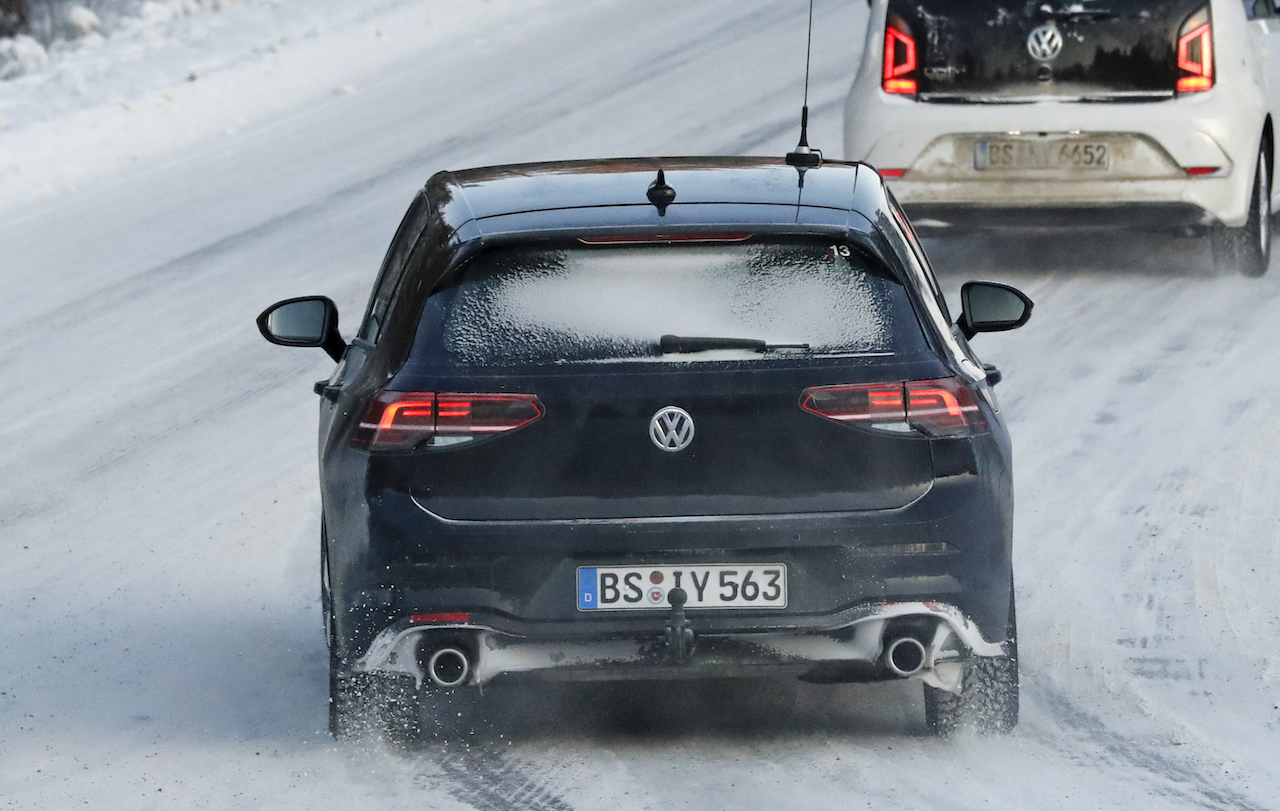 VW Golf GTI 12 画像｜新型ゴルフGTIは最大290馬力に。デビューは2020年3月？ | clicccar.com