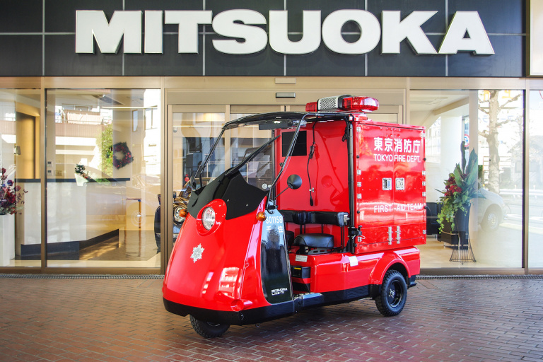MITSUOKA_liket3_202016_.2 画像｜光岡自動車製の3輪電気自動車「Like-T3（ライク・ティースリー）」が東京消防出初 ...