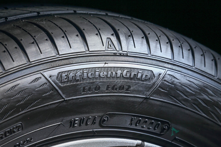 GOODYEAR_EFFICIENTGRIP_ECO_EG02_19 画像｜グッドイヤー・エフィシェントグリップECO EG02はコンパクトカーに最適！ 最新の低燃費タイヤの安心性能に梅本 ...