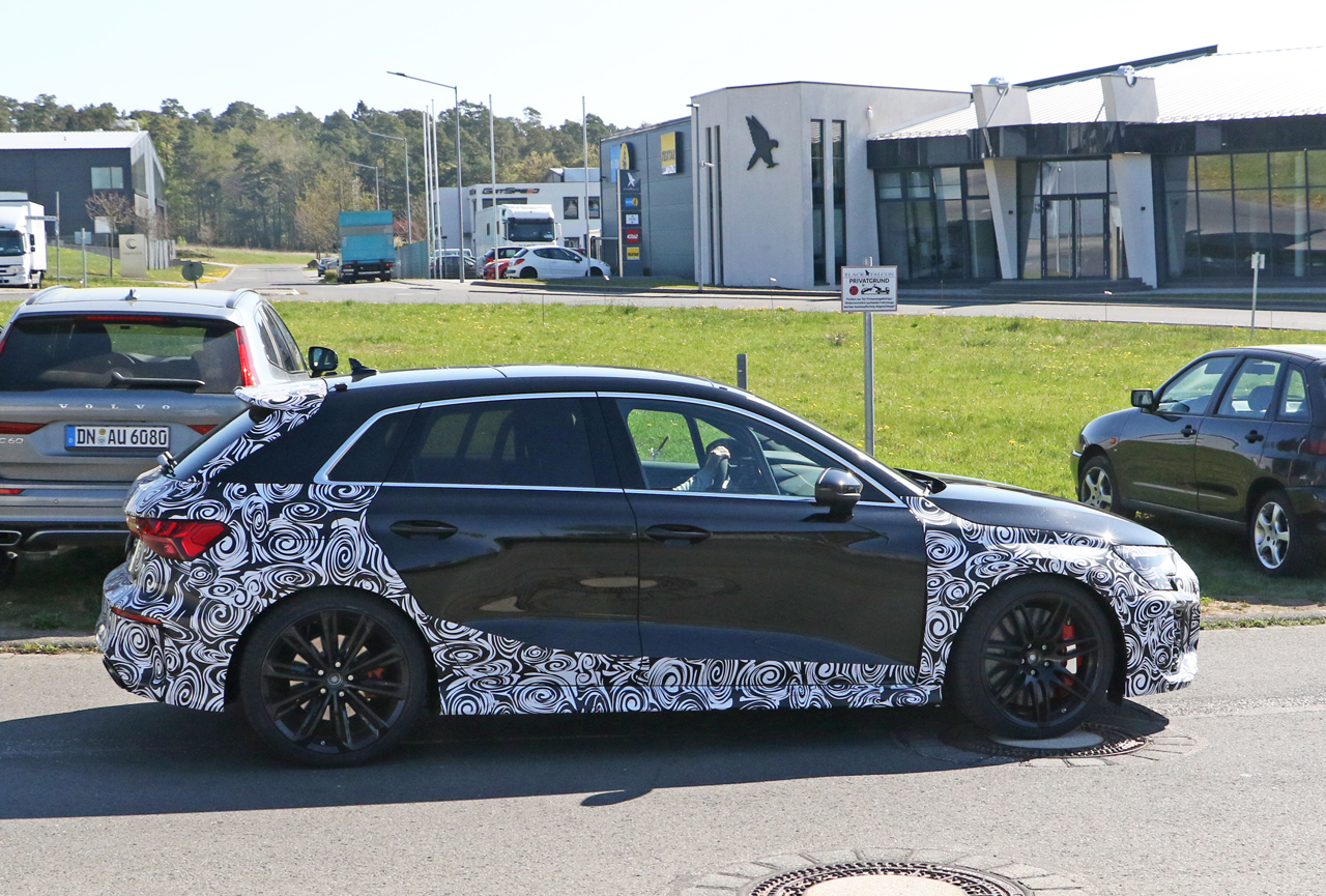 Audi RS3 18 画像｜アウディのハードコアハッチ・新型「RS3」の最終デザインがついに露出 | clicccar.com