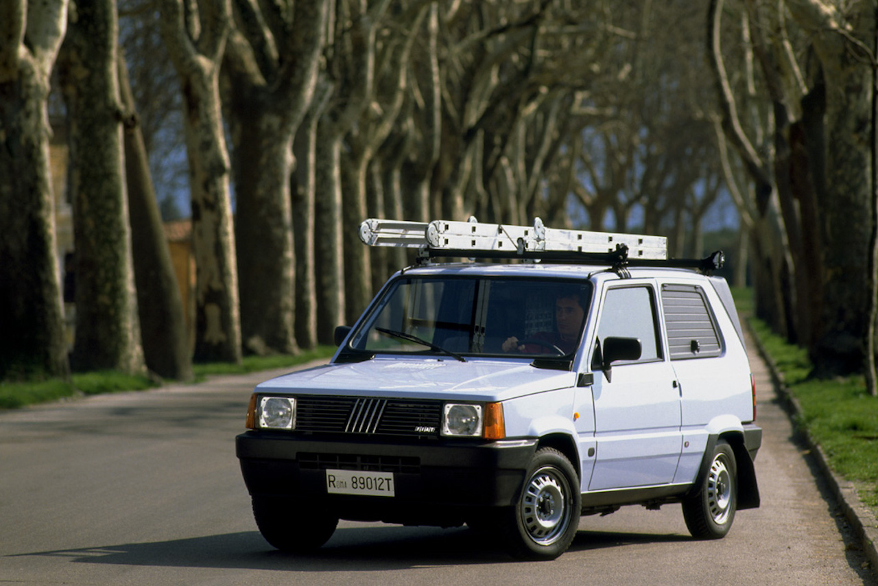 Fiat_Panda_1st_4x4_05157 画像｜フィアット パンダが40年間750万台も愛され続けたワケとは？ 初代〜3代目最新パンダ ...