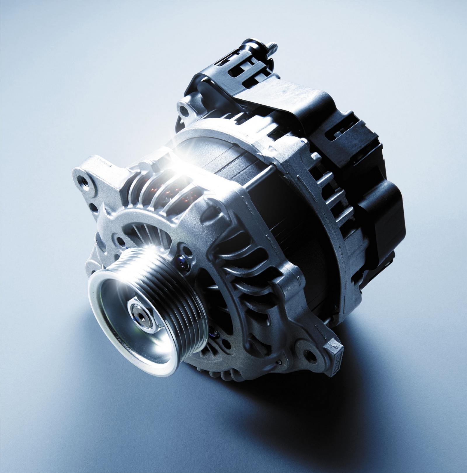 2017suzuki_wagonr_isg_motor 画像｜100万円台の「ハイブリッド」は今や当たり前？ 低燃費でコスパ最高の軽自動車が ...