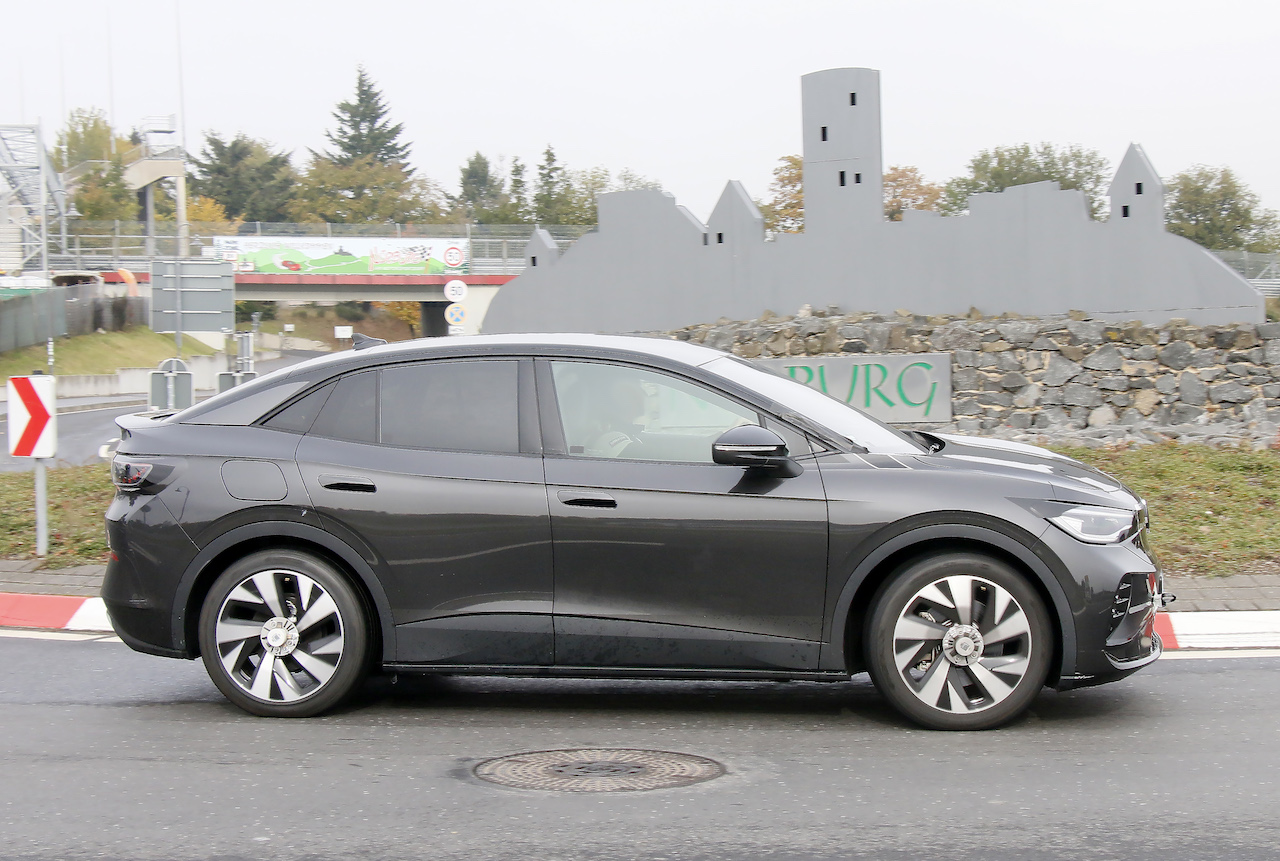 VW ID.4 Coupe 8 画像｜車名は「ID.5」が有力！ VW ID.4にクーペバーバージョンが設定へ | clicccar.com