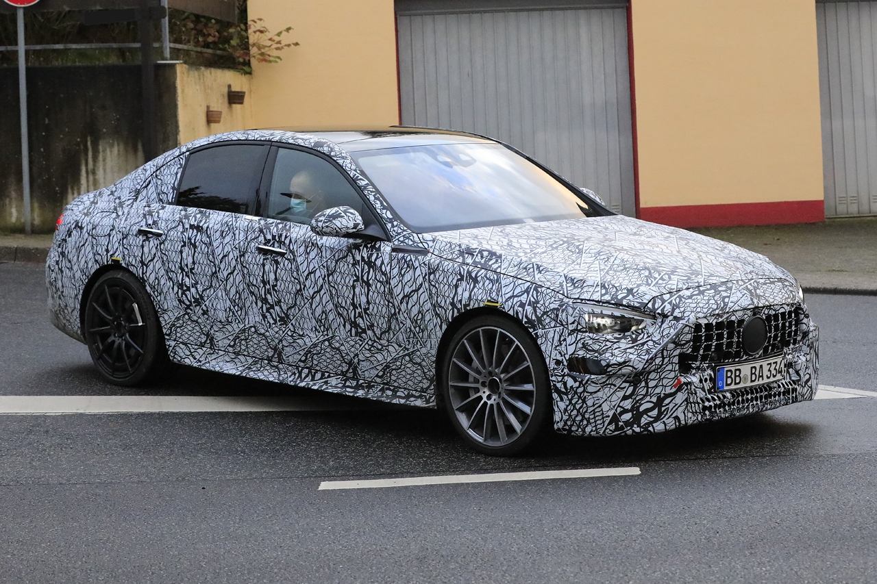 メルセデスAMG C43後継モデル「C53」、プロトタイプが市販型LED装着 | clicccar.com