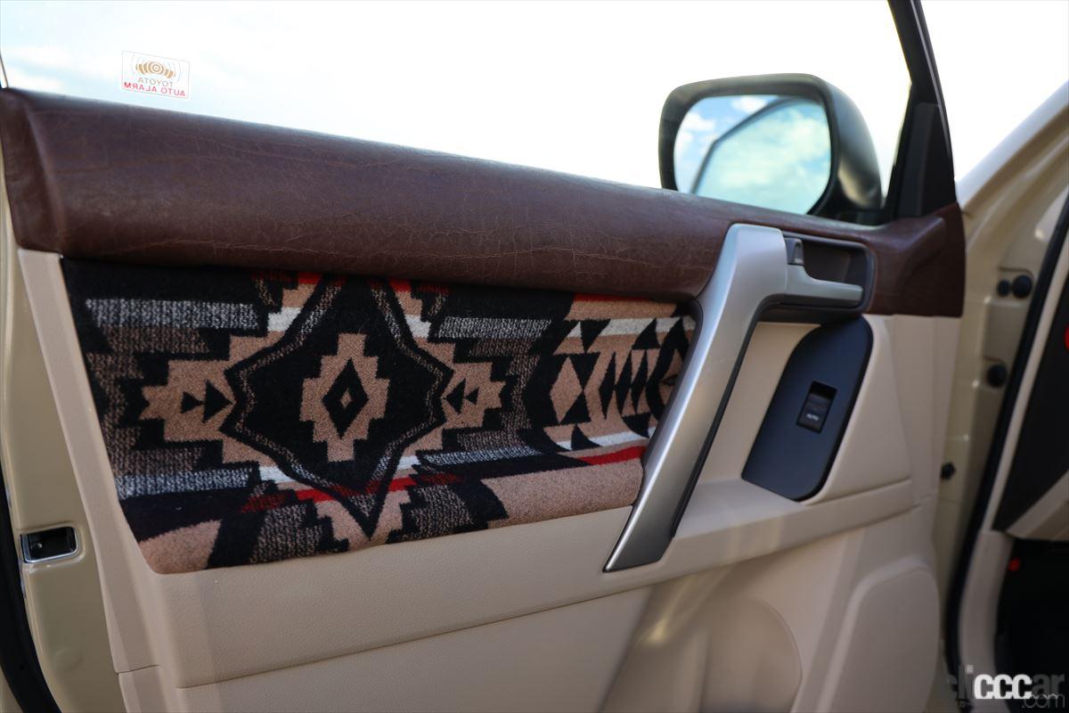 flex_dream_025 画像｜A.R.Bパーツ正規輸入元のflexdreamが作り上げた力強いランクルのデモカー【東京オートサロン ...