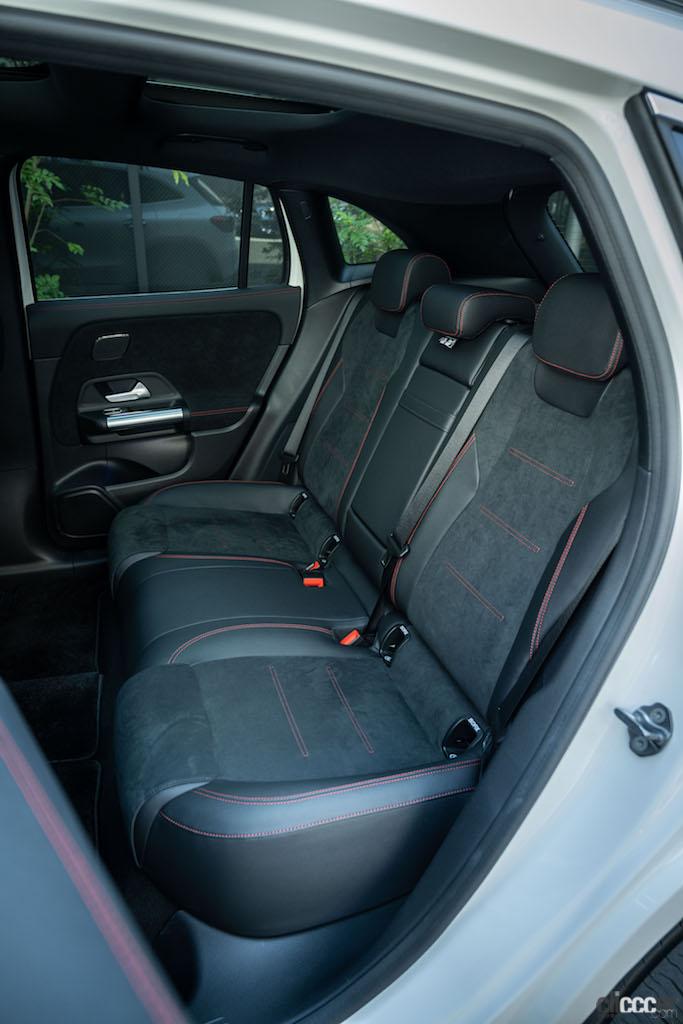 Mercedes_Benz_EQA_20210426_5 画像｜メルセデス・ベンツの第2弾EV、コンパクトSUVの「EQA」は640万円。航続距離は422km！ | clicccar.com