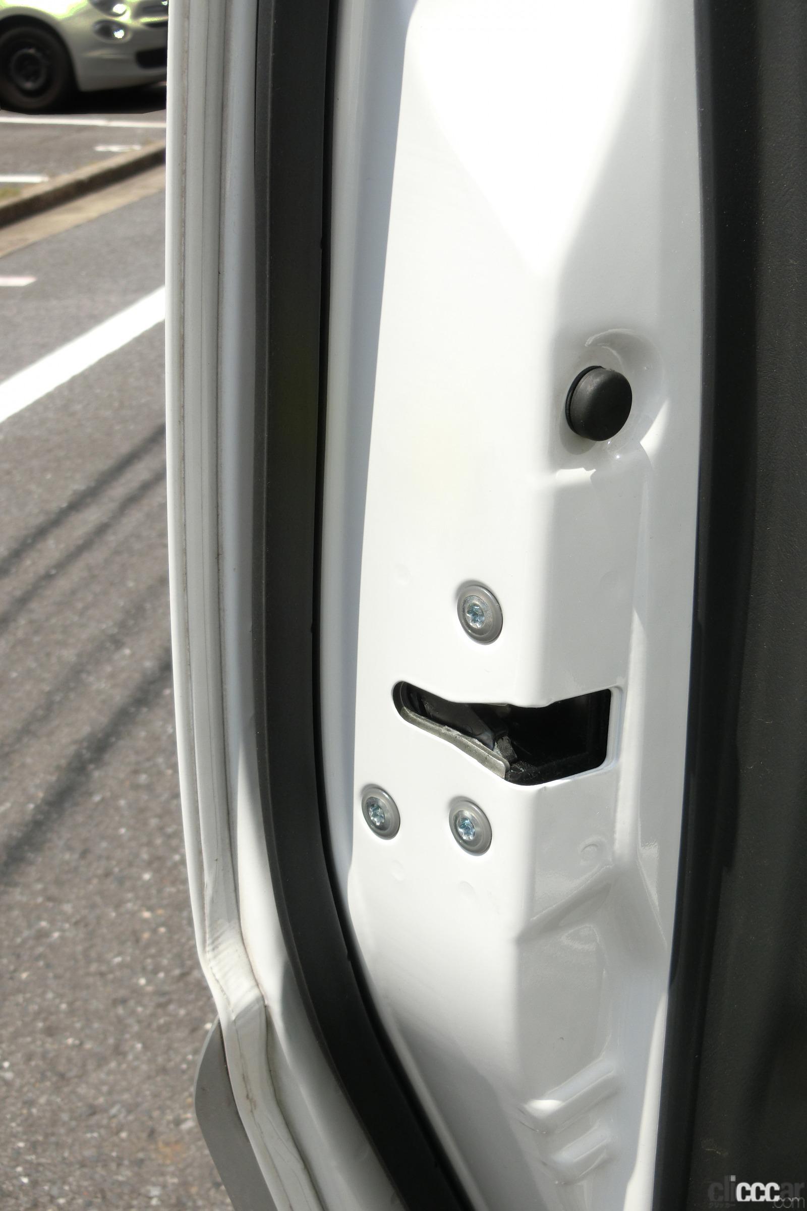 jimny door hem 画像｜多くの人が知らない聞けば納得のリヤドア衝突安全対策は、メルセデス・ベンツ発想のアイデアだった ...
