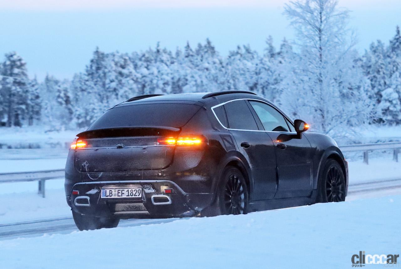 Porsche Macan EV Winter 24 画像｜ポルシェ マカンのフロントフェイスが大変身。コックピットも鮮明にスクープ ...