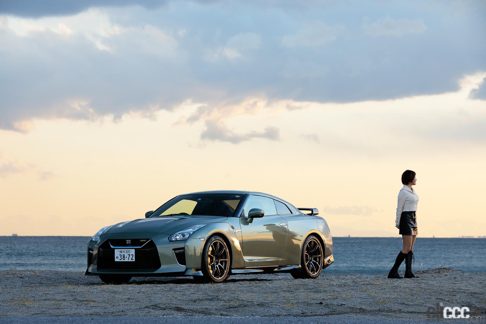 RIHO_GTR_29 画像｜「官能の塊」RIHO×日産GT-R【注目モデルでドライブデート!? Vol.115】 | clicccar.com