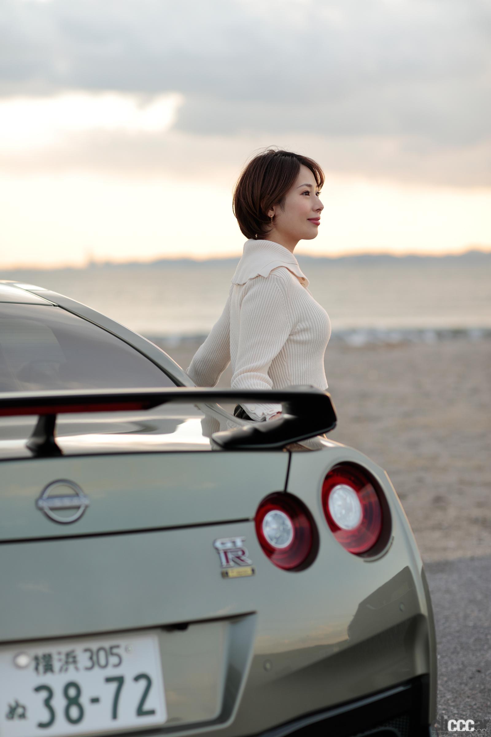 RIHO_GTR_32 画像｜「官能の塊」RIHO×日産GT-R【注目モデルでドライブデート!? Vol.115】 | clicccar.com