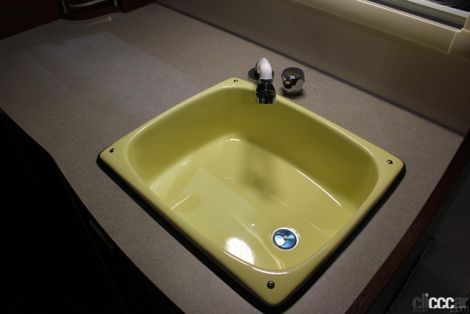 nutsrv_cresson_w_20220506_15 画像｜1000万円級の最新キャブコンの快適性・実用性はいかに？【ジャパンキャンピング ...